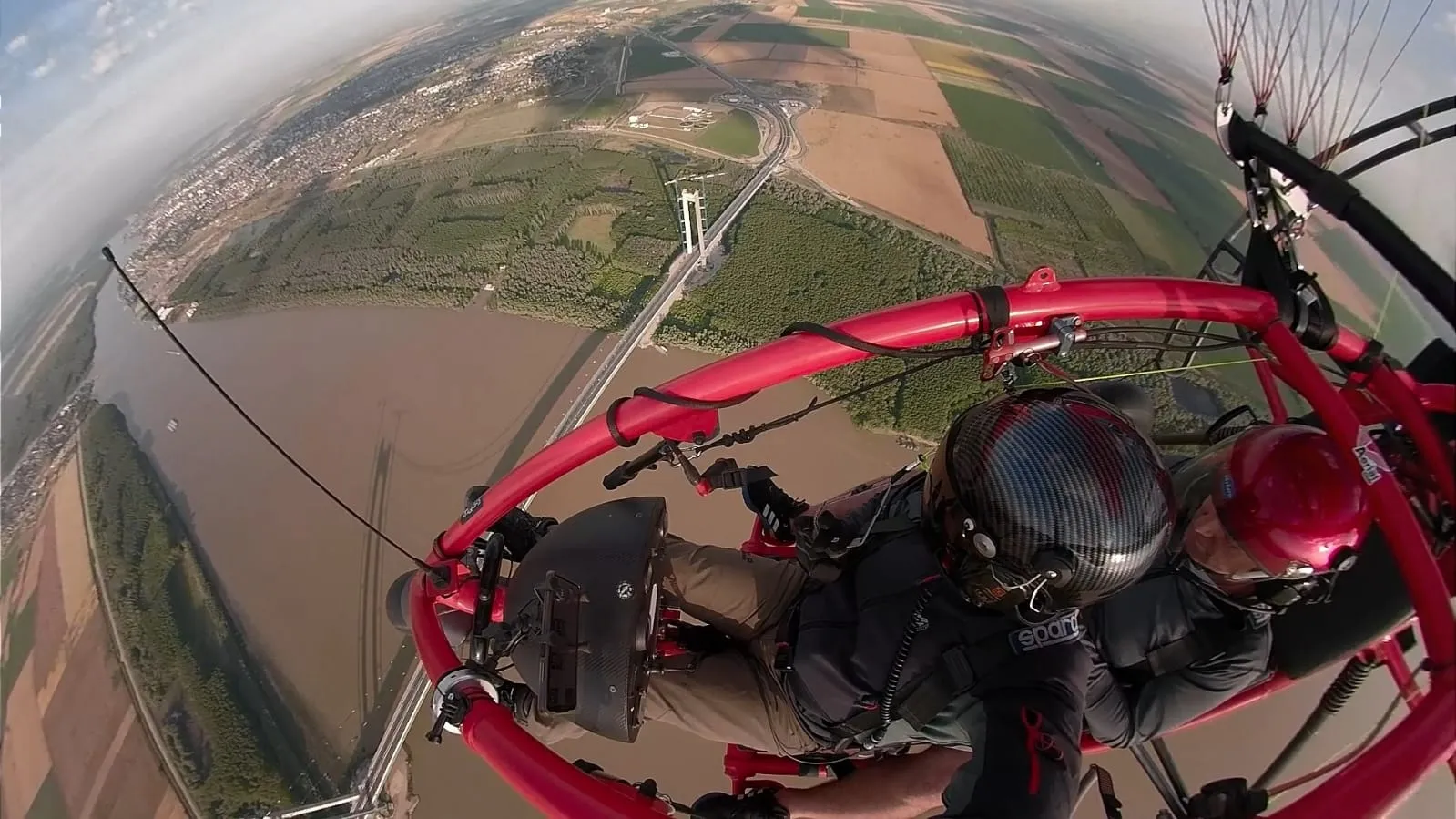 Zbor cu Parapanta în Galați - Aventură și Libertate | Fly With Us
